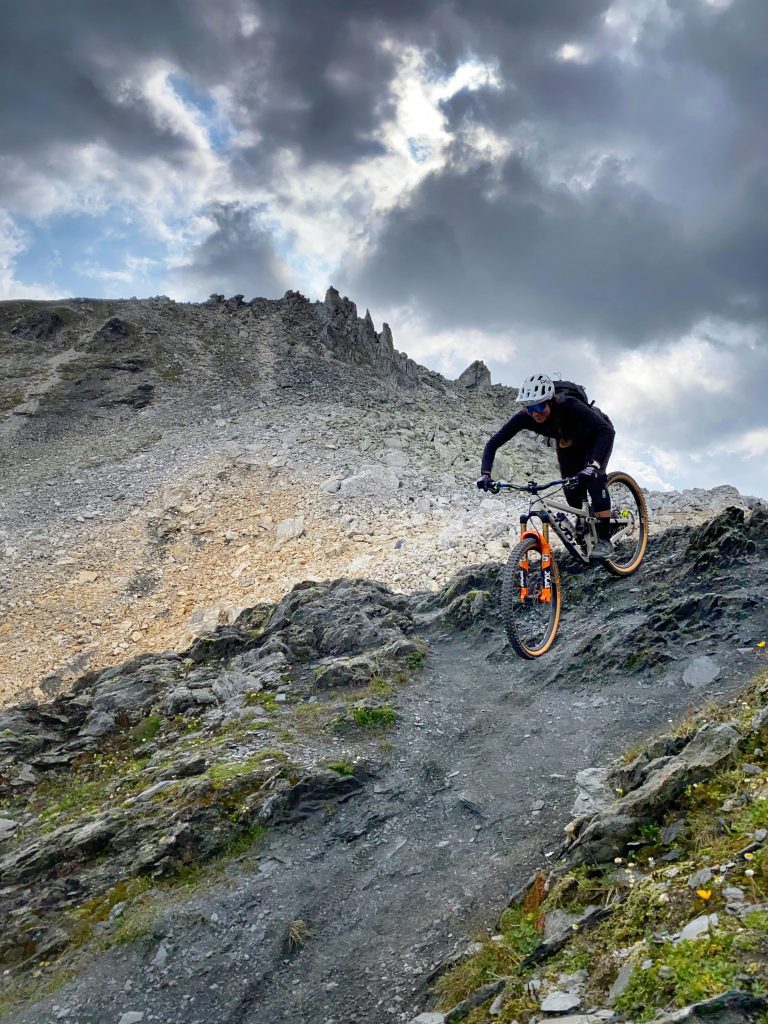 Biken auf über 3000 Metern - Pivot Cycles